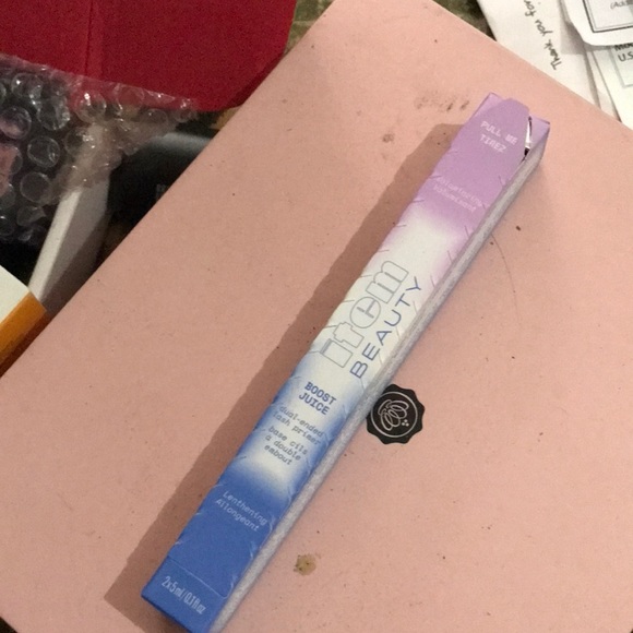 Item Beauty by Addison Rae | Makeup | Item Beauty By Addison Rae Boost ...